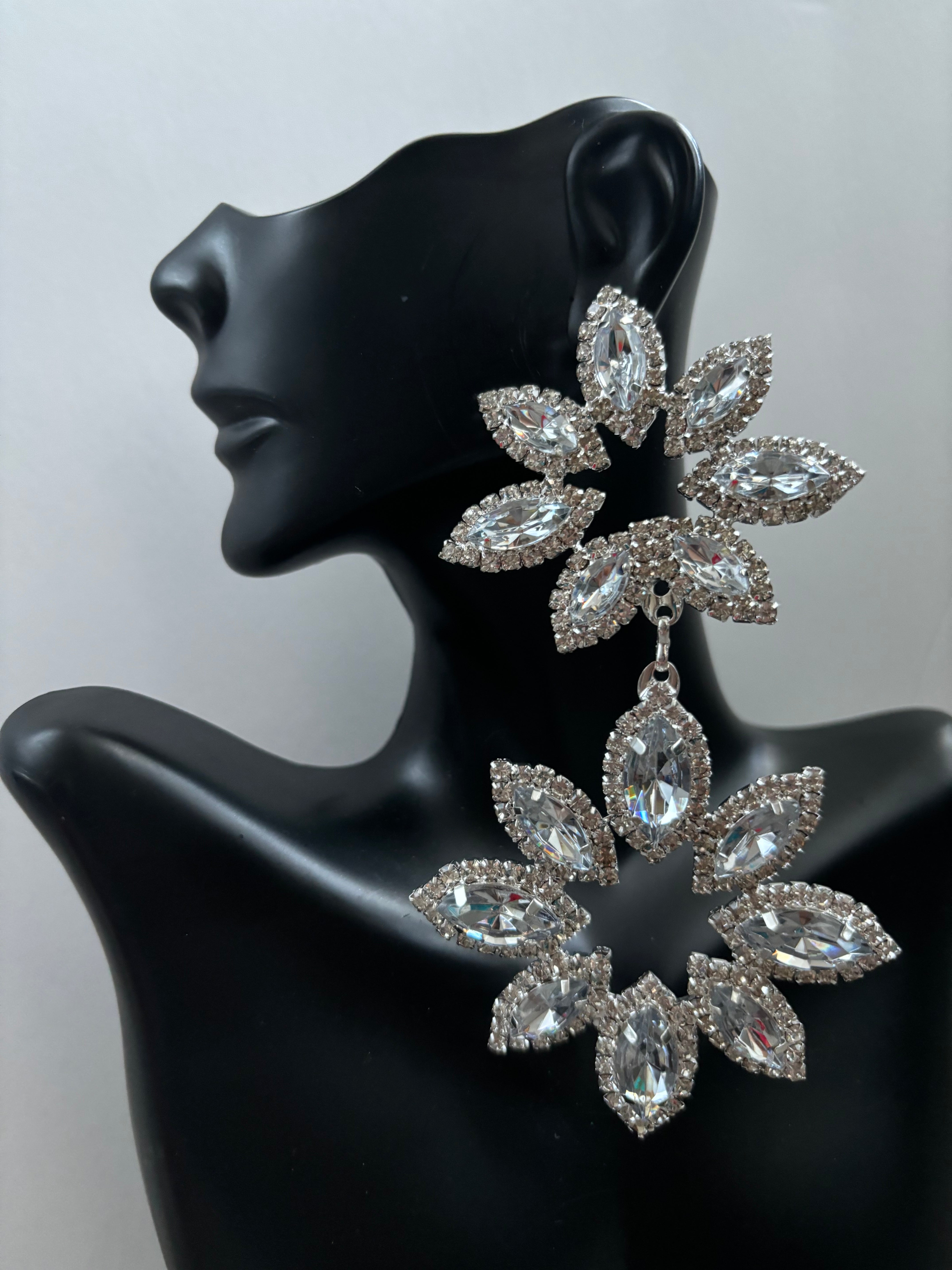 White Diamonds – Treasures By Cole